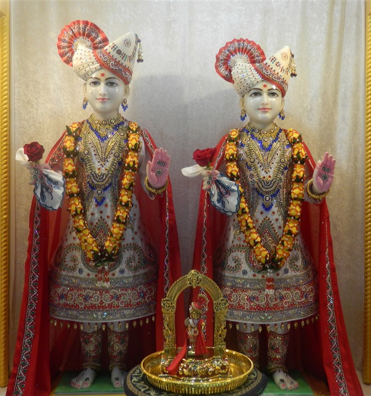 BAPS Shri Swaminarayan Mandir - Washington DC - Murti Darshan