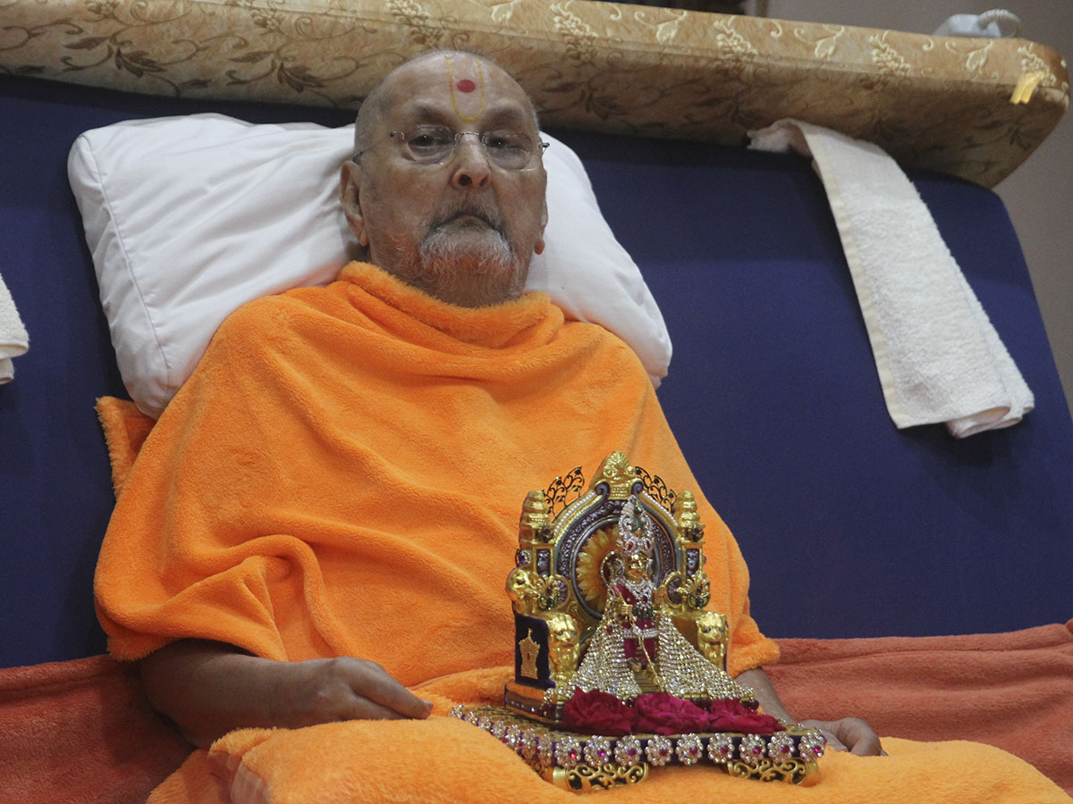 27 July 2015 - HH Pramukh Swami Maharaj's Vicharan, Sarangpur, India