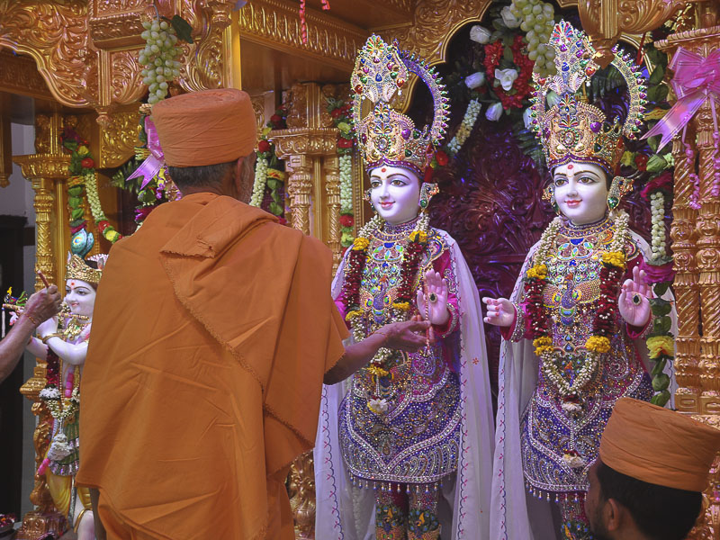 Murti-Pratishtha Mahotsav BAPS Shri Swaminarayan Mandir, Nandesari, India