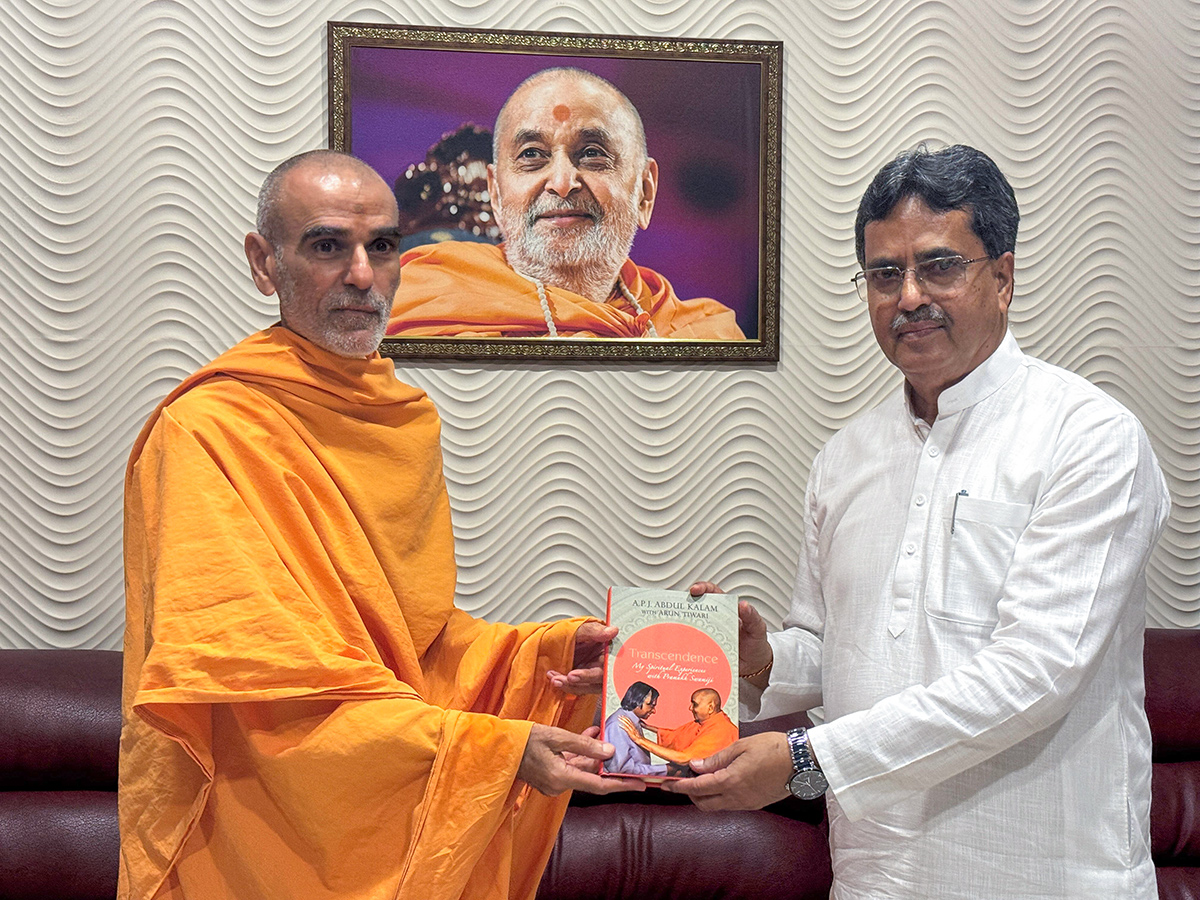 Chief Minister of Tripura Visits Swaminarayan Akshardham, Gandhinagar, India
