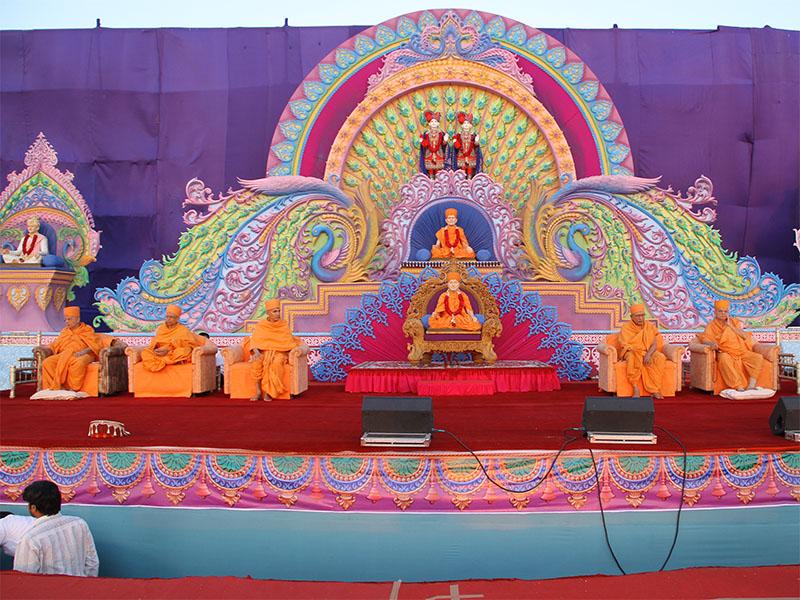 Guru Parampara Murti-Pratishtha and Pramukh Swami Maharaj Janma Jayanti ...