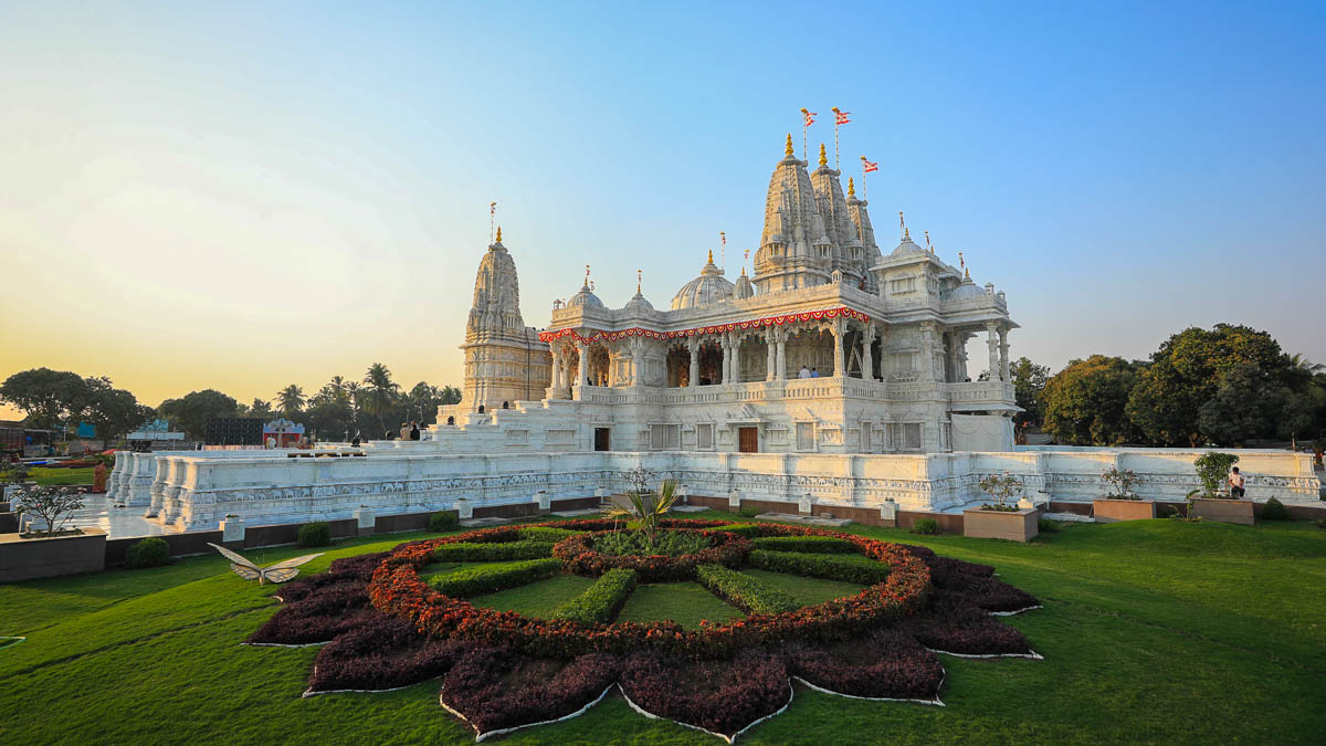 BAPS Shri Swaminarayan Mandir - Navsari - Visitor Information