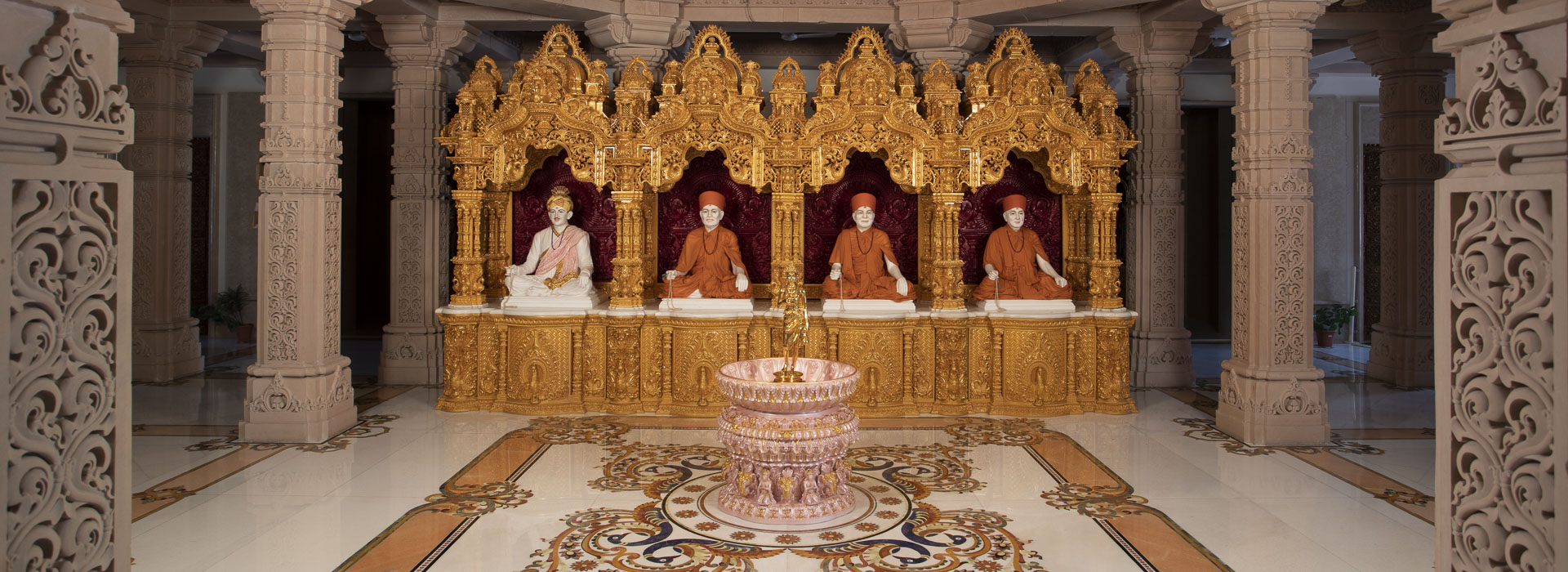 BAPS Shri Swaminarayan Mandir - Pune - Abhishek Mandap
