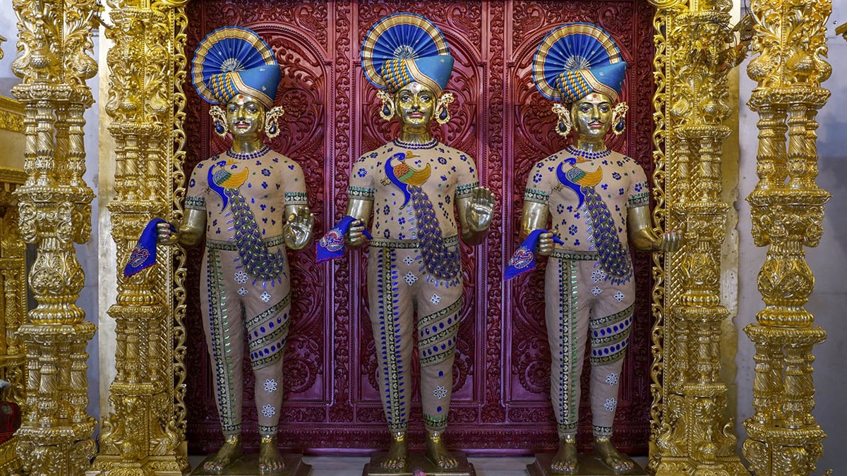 Chandan Adornments of Murtis 2019, India Chandan Adornments of Murtis 2019, India