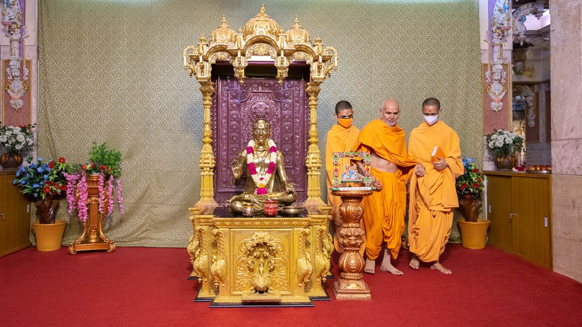 09 August 2021 - HH Mahant Swami Maharaj's Vicharan, Ahmedabad, India