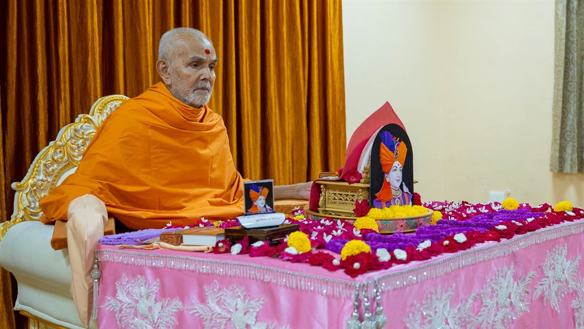 17 October 2021 - HH Mahant Swami Maharaj's Vicharan, Sarangpur, India
