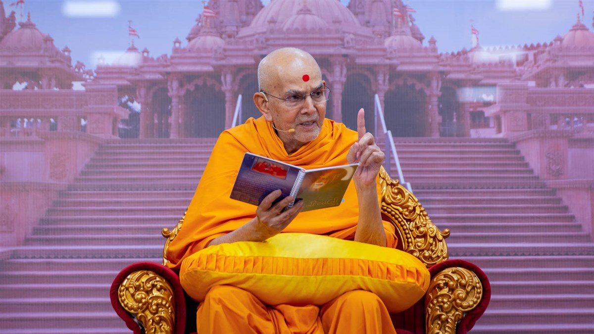 22 November 2021 - HH Mahant Swami Maharaj's Vicharan, Gondal, India