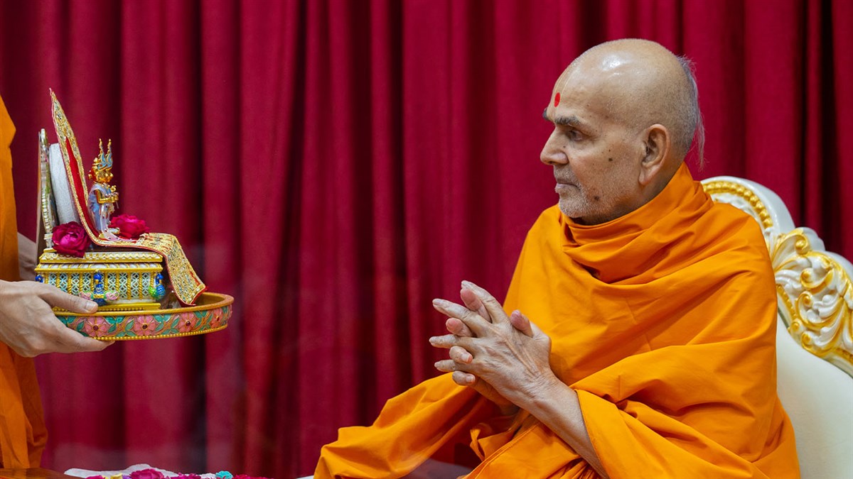 19 February 2022 - HH Mahant Swami Maharaj's Vicharan, Atladara ...