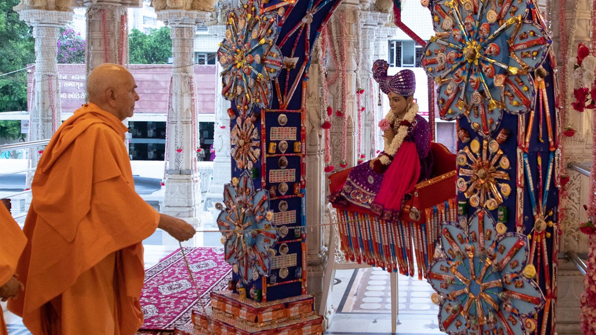 18 July 2022 - HH Mahant Swami Maharaj's Vicharan, Ahmedabad, India