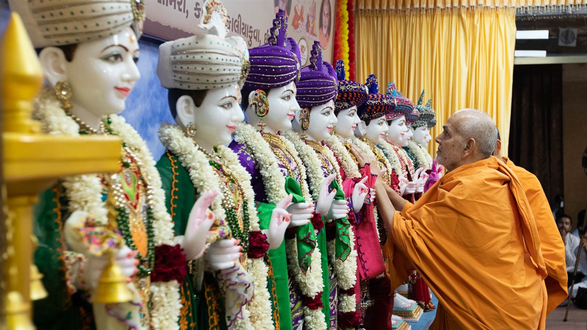 BAPS Swaminarayan Sanstha - Home