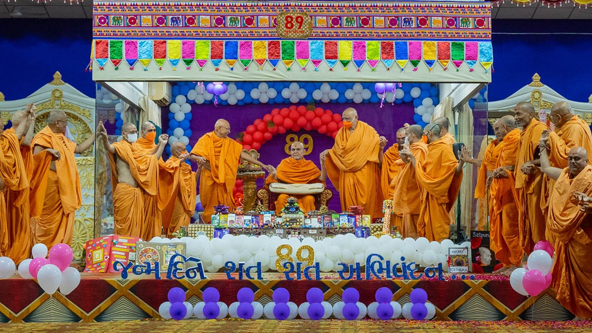 13 September 2022 - HH Mahant Swami Maharaj's Vicharan, Anand, India
