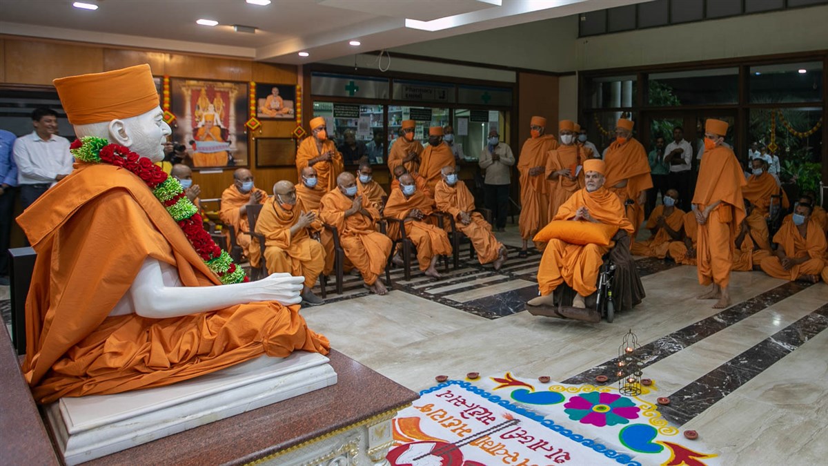 31 October 2022 - HH Mahant Swami Maharaj's Vicharan, Ahmedabad, India