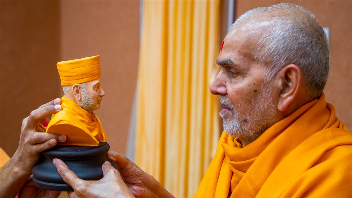 26 December 2022 - HH Mahant Swami Maharaj's Vicharan, Ahmedabad, India