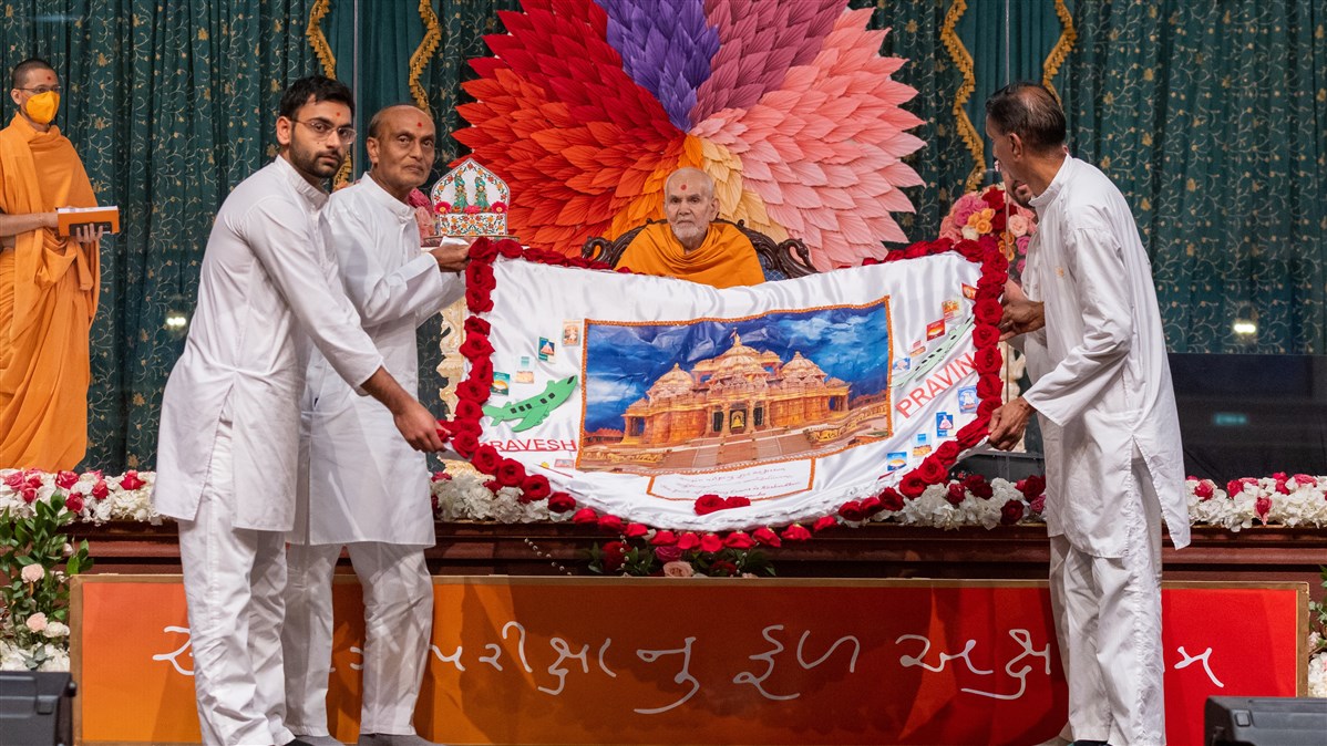 25 May 2023 - HH Mahant Swami Maharaj's Vicharan, London, UK