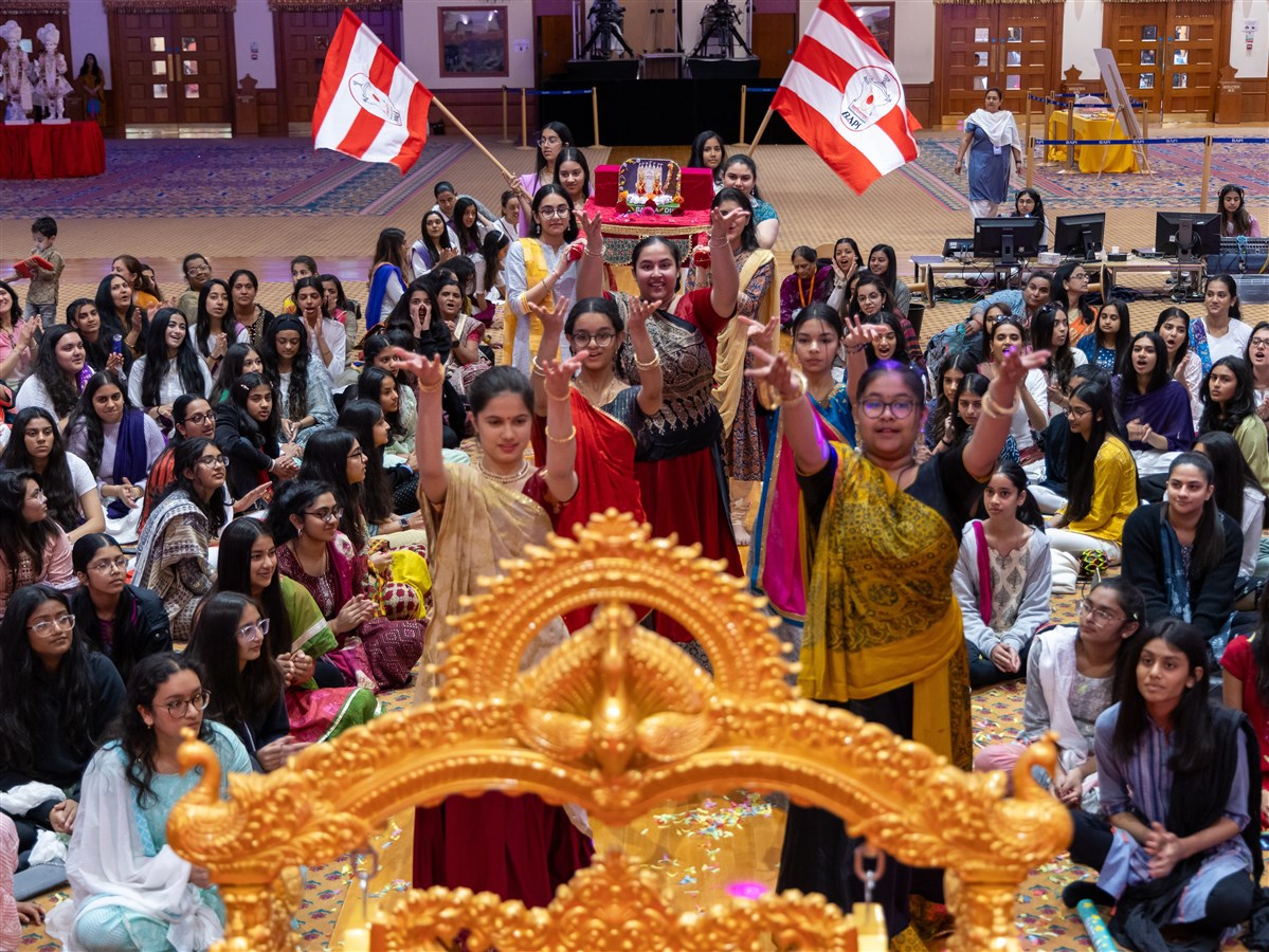 Prapti In Our Pocket | Kishori Din, UK & Europe