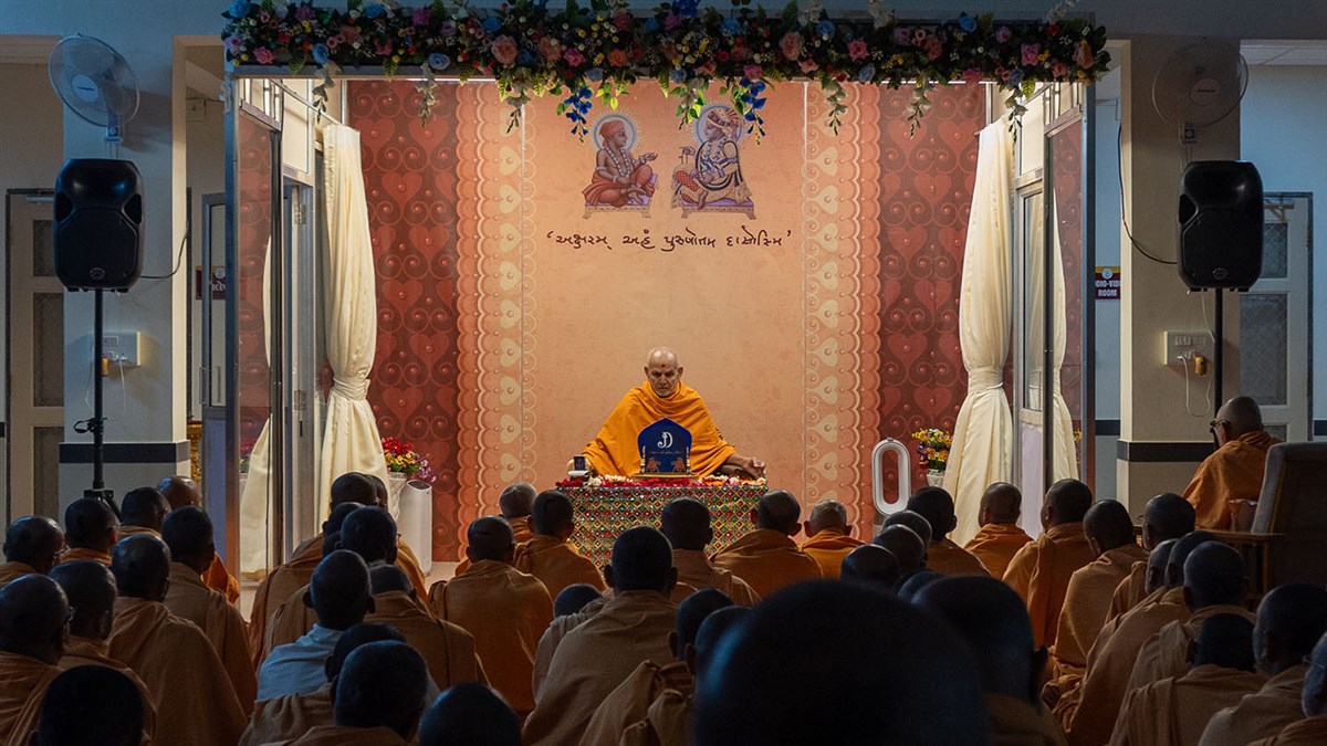 02 December 2023 - HH Mahant Swami Maharaj's Vicharan, Nadiad, India