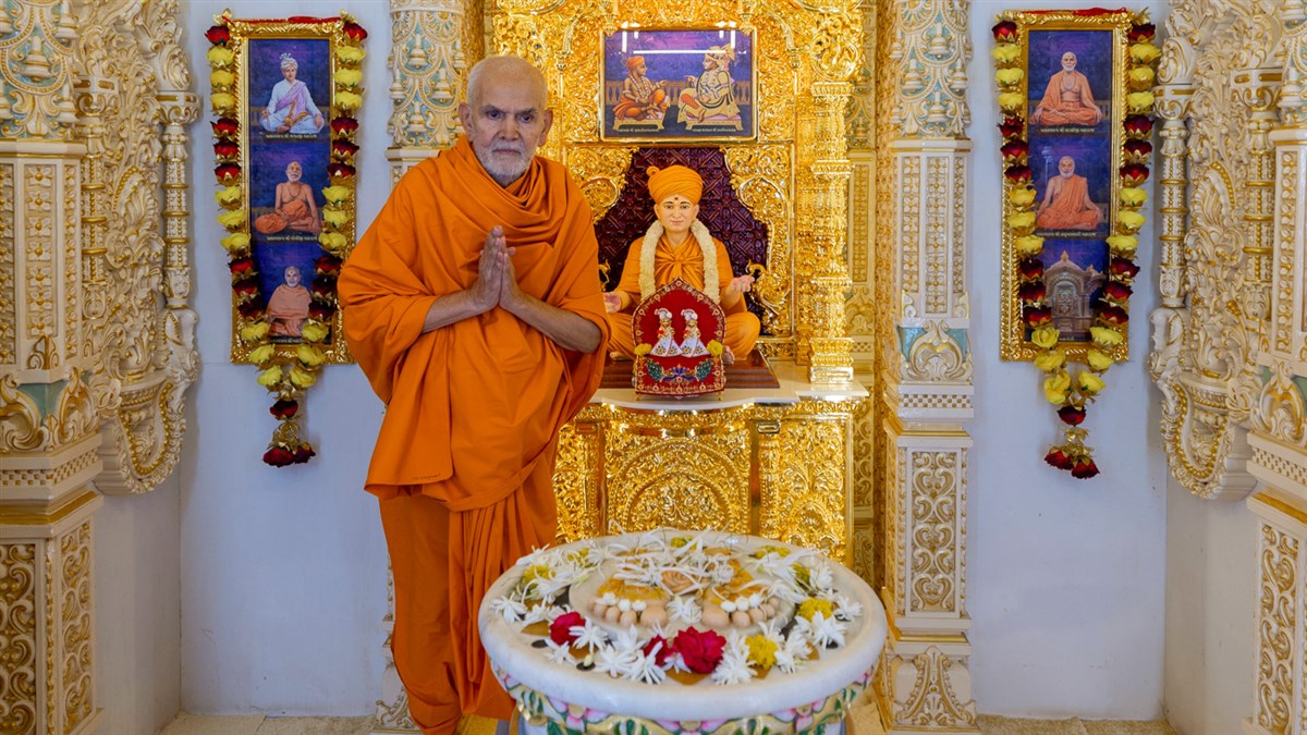 11 July 2024 - HH Mahant Swami Maharaj's Vicharan, Bhadra, India