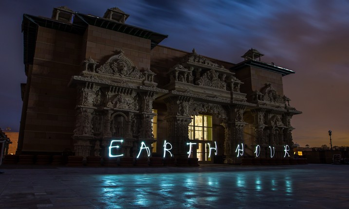 Observing Earth Hour 2016, North America